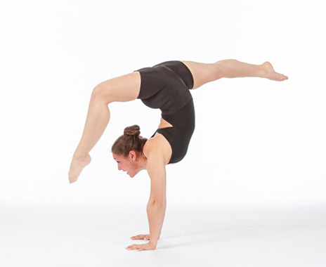 Acro Dance – Centre Stage